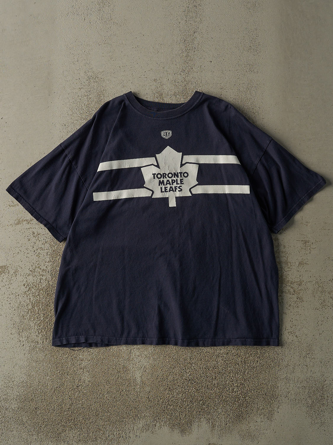 Vintage Y2K Navy Blue Toronto Maple Leafs Tee (XL) – Rebalance Vintage