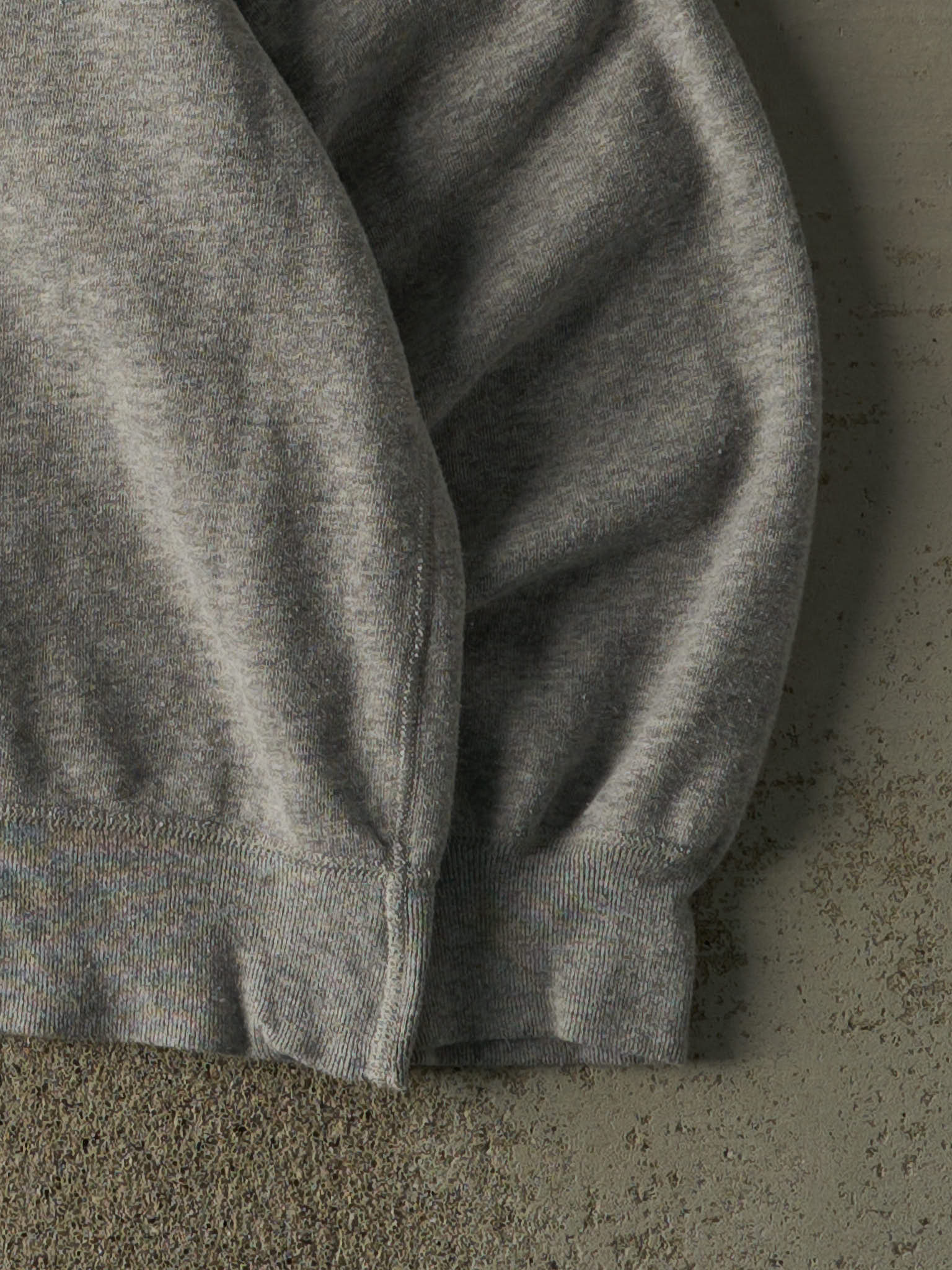 Vintage Y2K Grey Calvin Klein Jeans Boxy Crewneck (M/L) – Rebalance Vintage